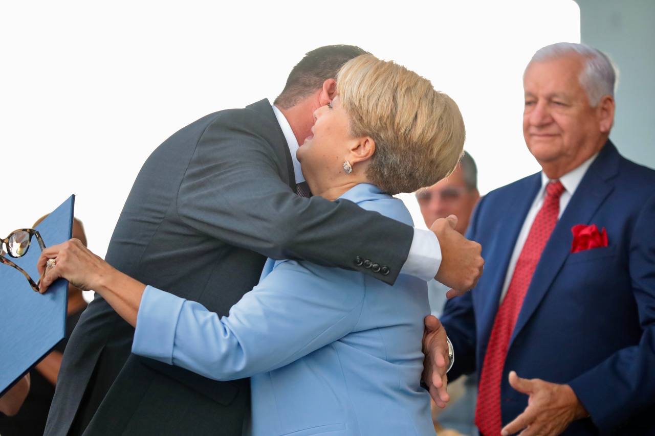 Edward A. O’Neill Rosa inicia su segundo mandato como alcalde de ...