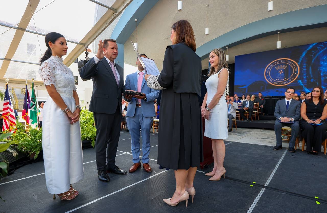 Edward A. O’Neill Rosa inicia su segundo mandato como alcalde de ...